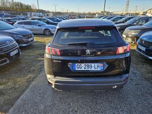 Black Peugeot 3008 2022 in Vilnius, with an engine capacity of 1.20 L and mileage of 143 thousand km for 14399 €, photo 6 on AUTOMOTO.COM.LV