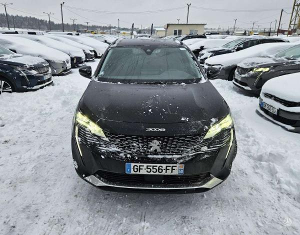 Black Peugeot 3008 2022 in Vilnius, with an engine capacity of 1.20 L and mileage of 118 thousand km for 14883 €, photo 2 on AUTOMOTO.COM.LV