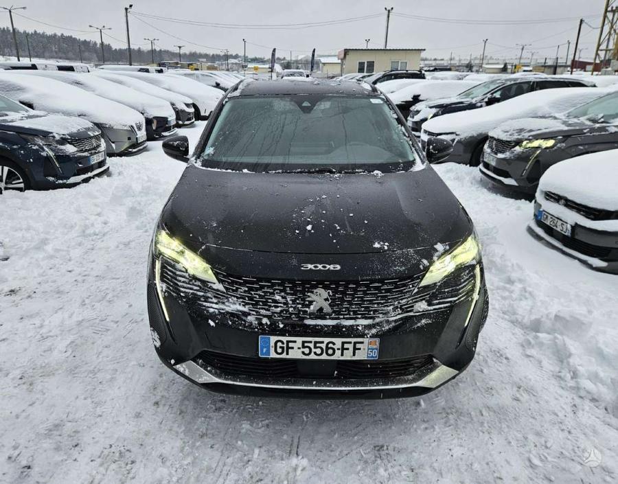 Melns Peugeot 3008 2022 Viļņa, ar dzinēja tilpumu 1.20 L un nobraukumu 118 tūkst. km par 14883 €, foto 2 vietnē AUTOMOTO.COM.LV