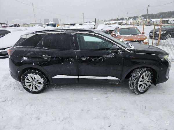 Black Peugeot 3008 2022 in Vilnius, with an engine capacity of 1.20 L and mileage of 118 thousand km for 14883 €, photo 4 on AUTOMOTO.COM.LV