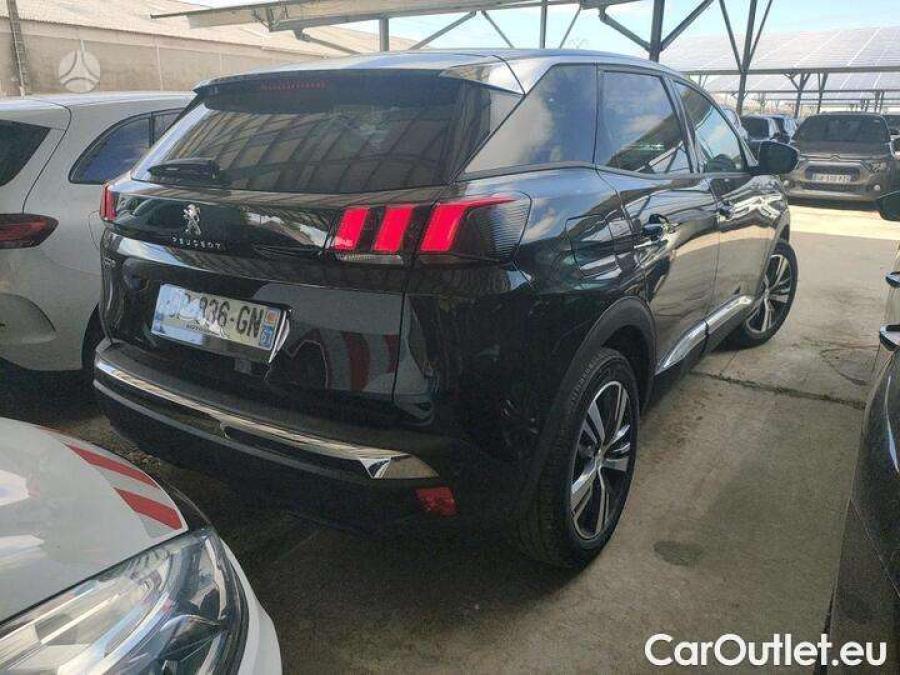 Melns Peugeot 3008 2022 Viļņa, ar dzinēja tilpumu 1.20 L un nobraukumu 135 tūkst. km par 15246 €, foto 4 vietnē AUTOMOTO.COM.LV