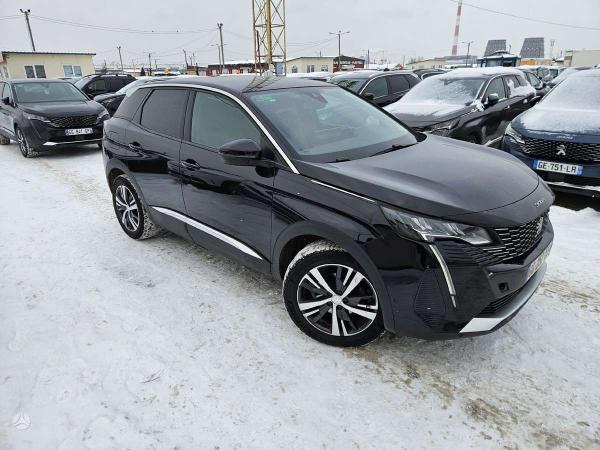 Black Peugeot 3008 2022 in Vilnius, with an engine capacity of 1.20 L and mileage of 140 thousand km for 15367 €, photo 1 on AUTOMOTO.COM.LV