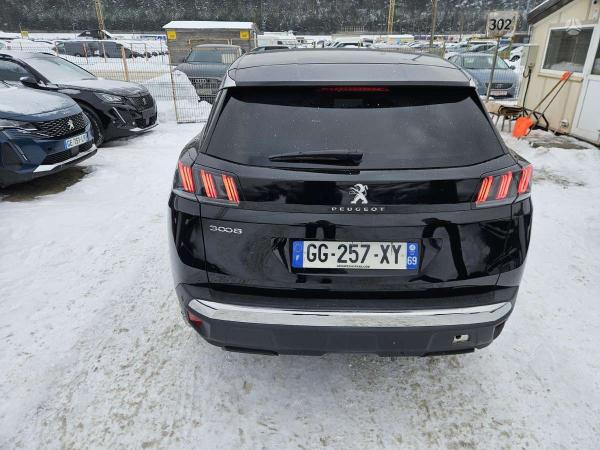 Black Peugeot 3008 2022 in Vilnius, with an engine capacity of 1.20 L and mileage of 140 thousand km for 15367 €, photo 6 on AUTOMOTO.COM.LV