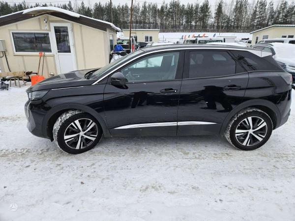 Black Peugeot 3008 2022 in Vilnius, with an engine capacity of 1.20 L and mileage of 140 thousand km for 15367 €, photo 8 on AUTOMOTO.COM.LV