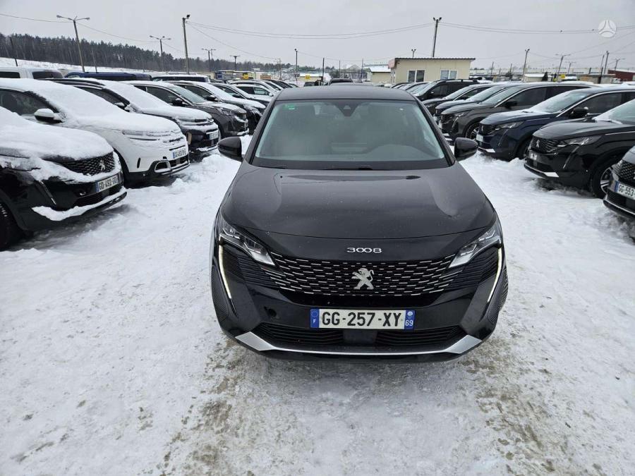 Black Peugeot 3008 2022 in Vilnius, with an engine capacity of 1.20 L and mileage of 140 thousand km for 15367 €, photo 2 on AUTOMOTO.COM.LV