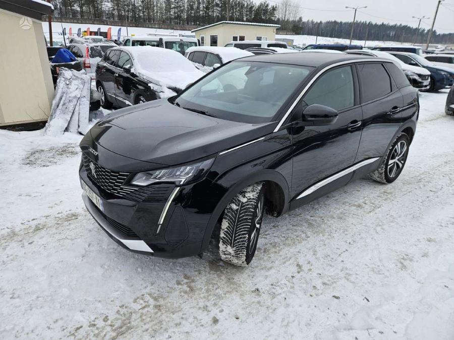 Black Peugeot 3008 2022 in Vilnius, with an engine capacity of 1.20 L and mileage of 140 thousand km for 15367 €, photo 3 on AUTOMOTO.COM.LV