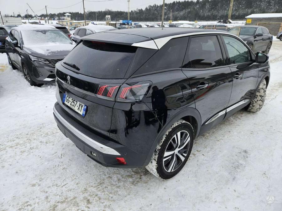 Black Peugeot 3008 2022 in Vilnius, with an engine capacity of 1.20 L and mileage of 140 thousand km for 15367 €, photo 5 on AUTOMOTO.COM.LV