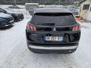 Black Peugeot 3008 2022 in Vilnius, with an engine capacity of 1.20 L and mileage of 140 thousand km for 15367 €, photo 6 on AUTOMOTO.COM.LV