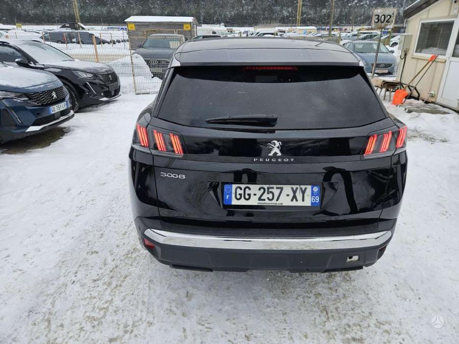 Black Peugeot 3008 2022 in Vilnius, with an engine capacity of 1.20 L and mileage of 140 thousand km for 15367 €, photo 6 on AUTOMOTO.COM.LV
