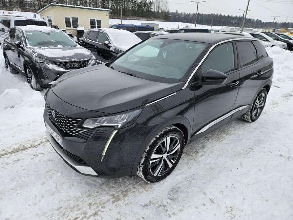 Black Peugeot 3008 2022 in Vilnius, with an engine capacity of 1.20 L and mileage of 199 thousand km for 14399 €, photo 3 on AUTOMOTO.COM.LV