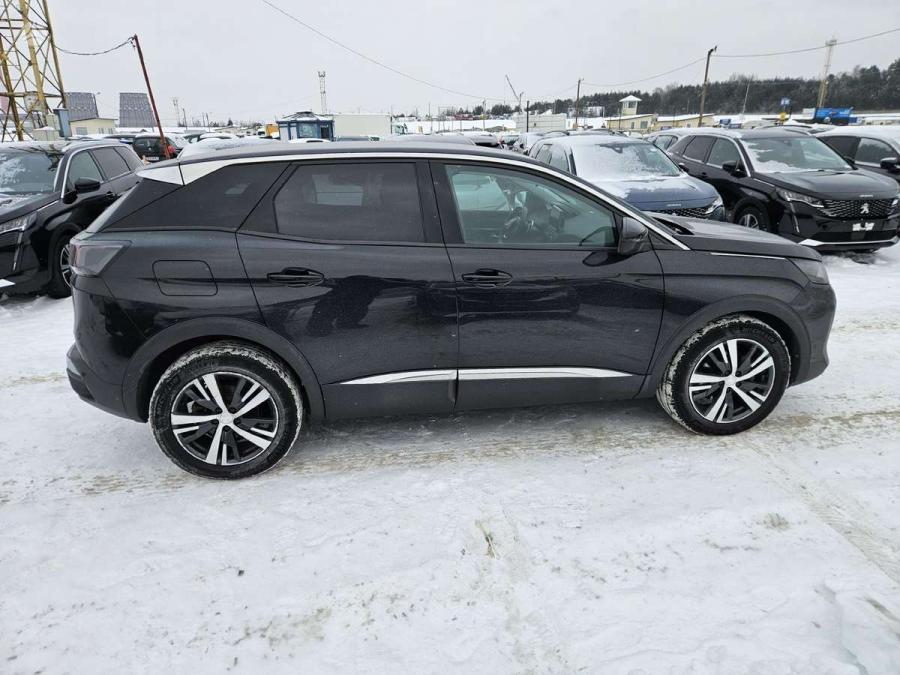 Black Peugeot 3008 2022 in Vilnius, with an engine capacity of 1.20 L and mileage of 199 thousand km for 14399 €, photo 4 on AUTOMOTO.COM.LV