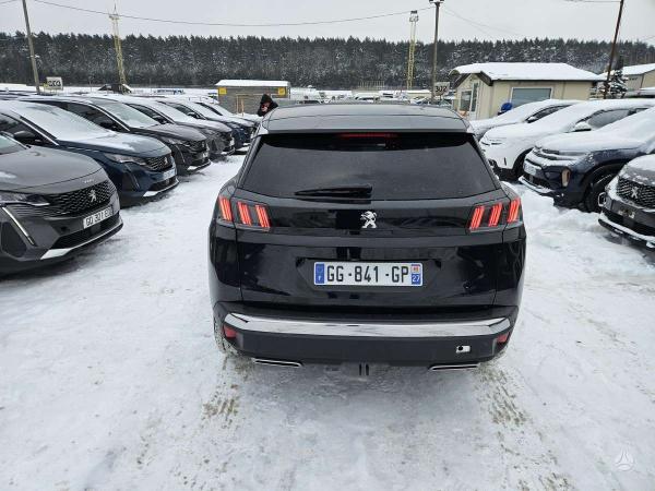 Black Peugeot 3008 2022 in Vilnius, with an engine capacity of 1.20 L and mileage of 199 thousand km for 14399 €, photo 6 on AUTOMOTO.COM.LV