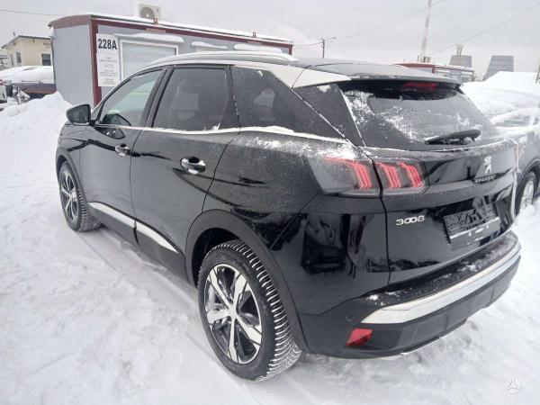 Melns Peugeot 3008 2022 Viļņa, ar dzinēja tilpumu 1.50 L un nobraukumu 116 tūkst. km par 18755 €, foto 5 vietnē AUTOMOTO.COM.LV