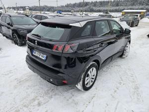 Black Peugeot 3008 2022 in Vilnius, with an engine capacity of 1.20 L and mileage of 186 thousand km for 12463 €, photo 5 on AUTOMOTO.COM.LV