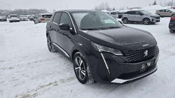 Black Peugeot 3008 2022 in Taurage, with an engine capacity of 1.20 L and mileage of 171 thousand km for 14520 €, photo 1 on AUTOMOTO.COM.LV