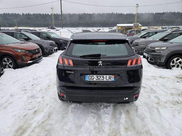 Black Peugeot 3008 2022 in Vilnius, with an engine capacity of 1.20 L and mileage of 156 thousand km for 13310 €, photo 6 on AUTOMOTO.COM.LV