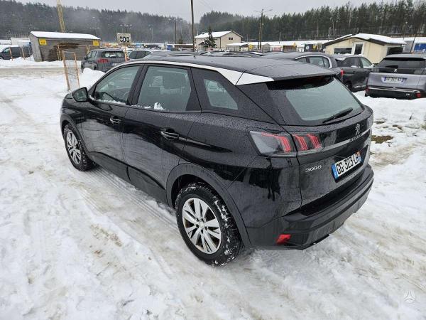 Black Peugeot 3008 2022 in Vilnius, with an engine capacity of 1.20 L and mileage of 156 thousand km for 13310 €, photo 7 on AUTOMOTO.COM.LV