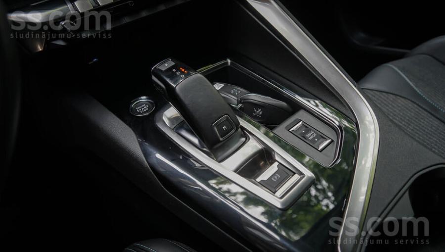 Black Peugeot 3008 2022 in Riga, with an engine capacity of 1.20 L and mileage of 91 thousand km for 16950 €, photo 15 on AUTOMOTO.COM.LV