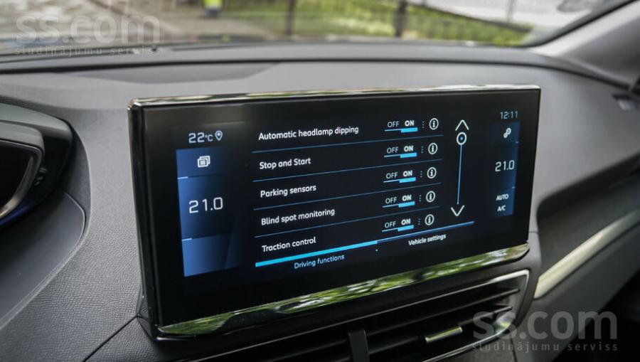 Black Peugeot 3008 2022 in Riga, with an engine capacity of 1.20 L and mileage of 91 thousand km for 16950 €, photo 19 on AUTOMOTO.COM.LV