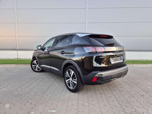 Black Peugeot 3008 2022 in Kaunas, with an engine capacity of 1.20 L and mileage of 75 thousand km for 12500 €, photo 3 on AUTOMOTO.COM.LV