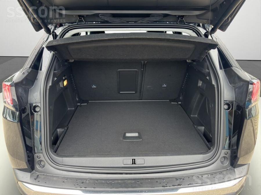 Melns Peugeot 3008 2022 Rīga, ar dzinēja tilpumu 1.50 L un nobraukumu 129 tūkst. km par 16490 €, foto 18 vietnē AUTOMOTO.COM.LV