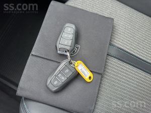 Melns Peugeot 3008 2022 Rīga, ar dzinēja tilpumu 1.50 L un nobraukumu 129 tūkst. km par 16490 €, foto 20 vietnē AUTOMOTO.COM.LV