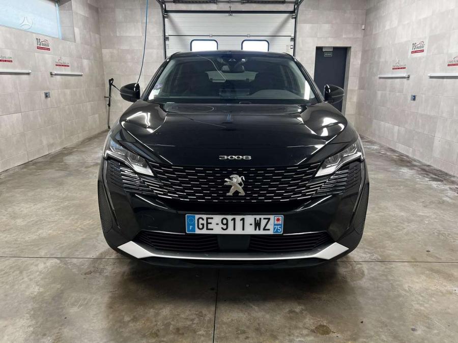 Black Peugeot 3008 2022 in Marijampole, with an engine capacity of 1.20 L and mileage of 22 thousand km for 18876 €, photo 3 on AUTOMOTO.COM.LV