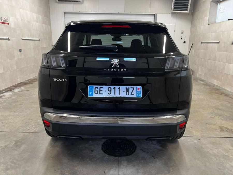 Black Peugeot 3008 2022 in Marijampole, with an engine capacity of 1.20 L and mileage of 22 thousand km for 18876 €, photo 6 on AUTOMOTO.COM.LV