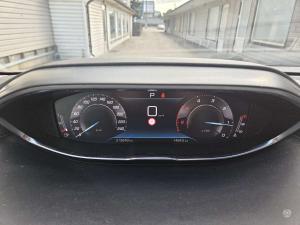 Black Peugeot 3008 2022 in Vilnius, with an engine capacity of 1.50 L and mileage of 219 thousand km for 14300 €, photo 13 on AUTOMOTO.COM.LV