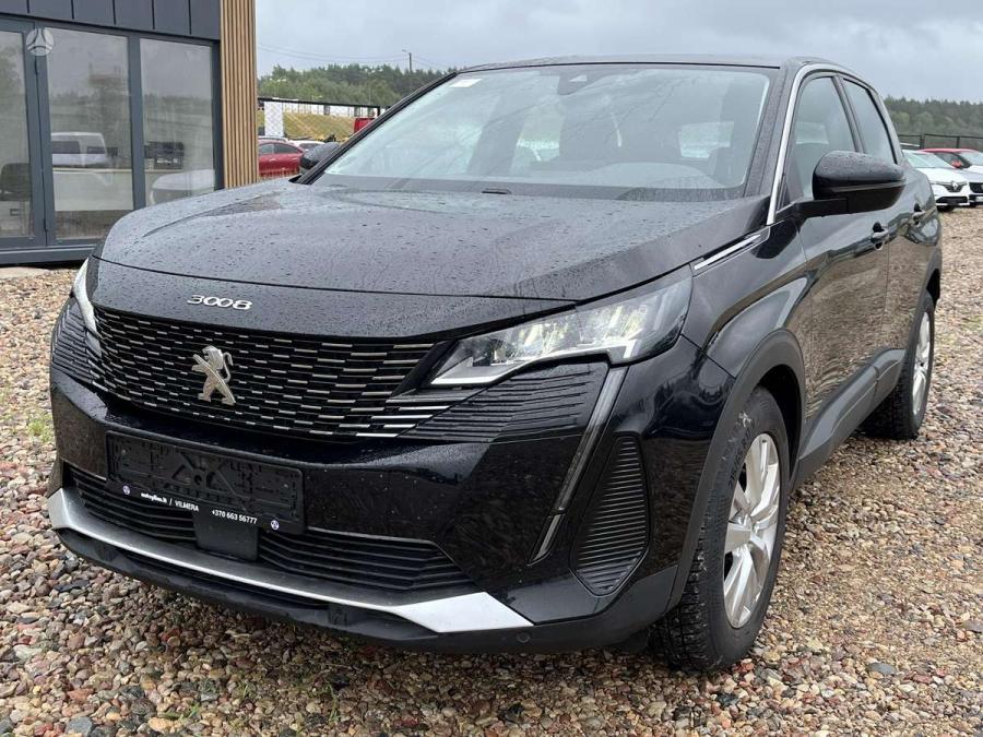 Melns Peugeot 3008 2022 Viļņa, ar dzinēja tilpumu 1.20 L un nobraukumu 176 tūkst. km par 11858 €, foto 1 vietnē AUTOMOTO.COM.LV