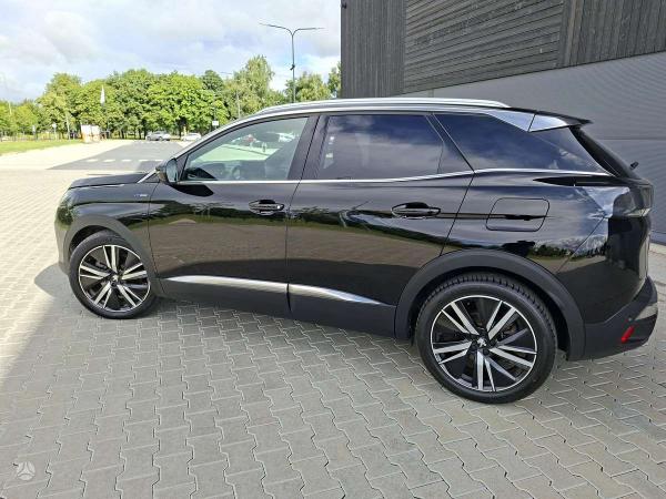 Black Peugeot 3008 2022 in Siauliai, with an engine capacity of 1.60 L and mileage of 143 thousand km for 18950 €, photo 2 on AUTOMOTO.COM.LV