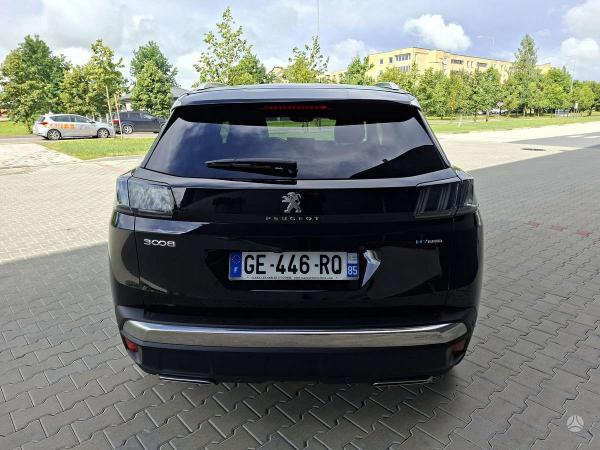 Black Peugeot 3008 2022 in Siauliai, with an engine capacity of 1.60 L and mileage of 143 thousand km for 18950 €, photo 4 on AUTOMOTO.COM.LV