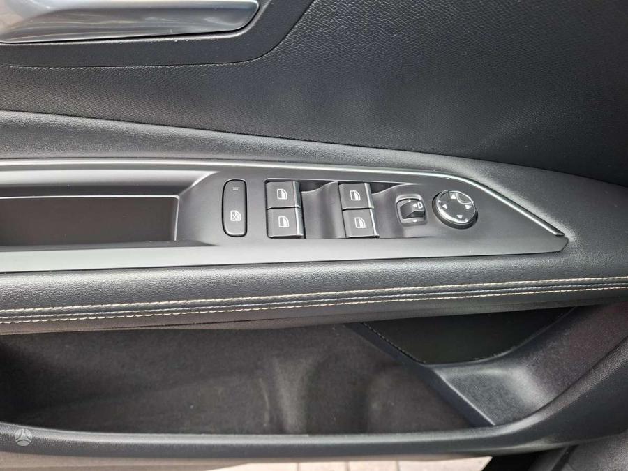 Melns Peugeot 3008 2022 Šauļi, ar dzinēja tilpumu 1.60 L un nobraukumu 143 tūkst. km par 18950 €, foto 14 vietnē AUTOMOTO.COM.LV