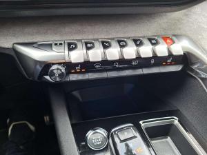 Melns Peugeot 3008 2022 Šauļi, ar dzinēja tilpumu 1.60 L un nobraukumu 143 tūkst. km par 18950 €, foto 15 vietnē AUTOMOTO.COM.LV