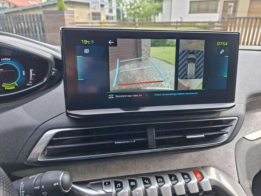 Melns Peugeot 3008 2022 Šauļi, ar dzinēja tilpumu 1.60 L un nobraukumu 143 tūkst. km par 18950 €, foto 31 vietnē AUTOMOTO.COM.LV