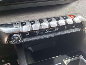 Melns Peugeot 3008 2022 Šauļi, ar dzinēja tilpumu 1.60 L un nobraukumu 143 tūkst. km par 18950 €, foto 35 vietnē AUTOMOTO.COM.LV