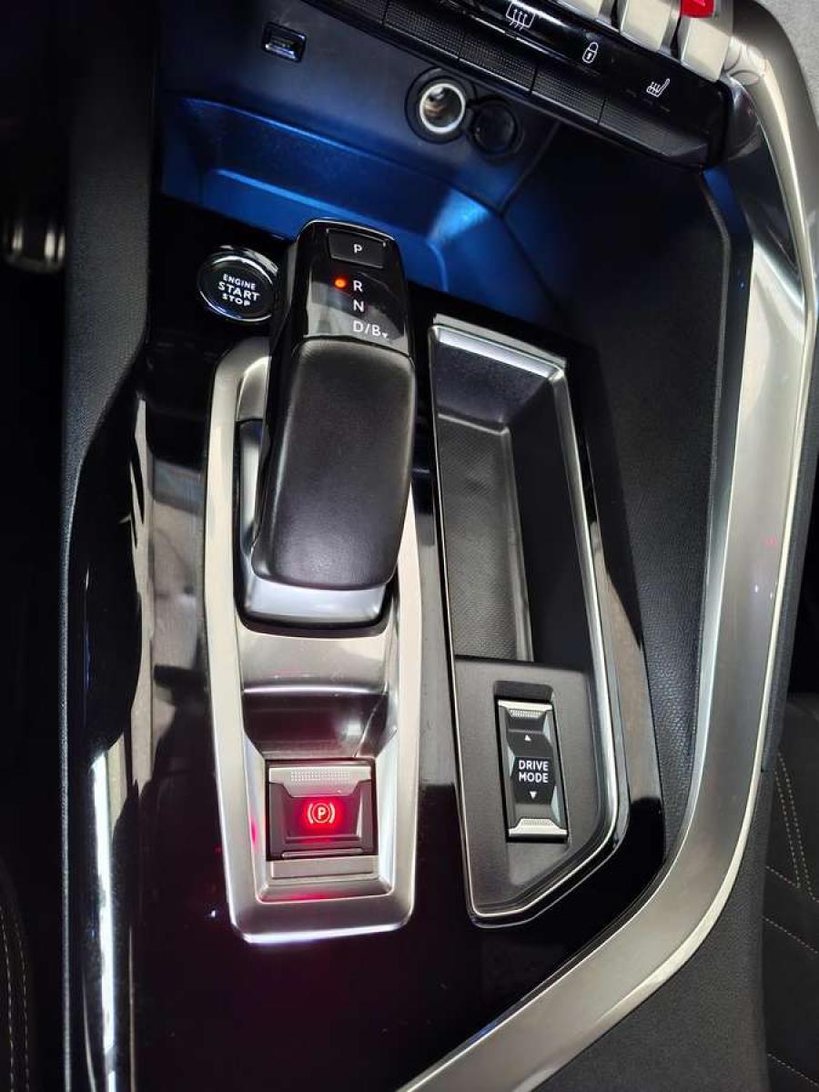 Melns Peugeot 3008 2022 Šauļi, ar dzinēja tilpumu 1.60 L un nobraukumu 143 tūkst. km par 18950 €, foto 40 vietnē AUTOMOTO.COM.LV