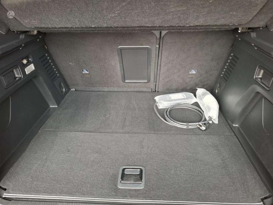 Melns Peugeot 3008 2022 Šauļi, ar dzinēja tilpumu 1.60 L un nobraukumu 143 tūkst. km par 18950 €, foto 41 vietnē AUTOMOTO.COM.LV