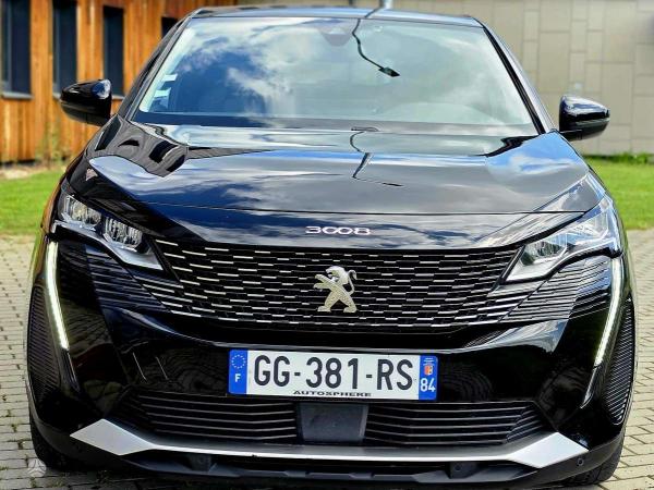 Black Peugeot 3008 2022 in Taurage, with an engine capacity of 1.50 L and mileage of 177 thousand km for 12900 €, photo 2 on AUTOMOTO.COM.LV
