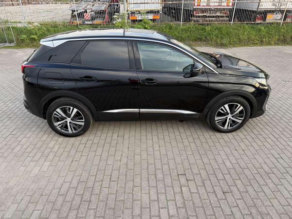 Black Peugeot 3008 2022 in Marijampole, with an engine capacity of 1.20 L and mileage of 86 thousand km for 16335 €, photo 8 on AUTOMOTO.COM.LV