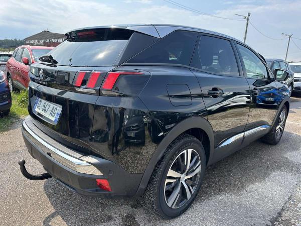 Black Peugeot 3008 2022 in Vilnius, with an engine capacity of 1.50 L and mileage of 184 thousand km for 14519 €, photo 6 on AUTOMOTO.COM.LV