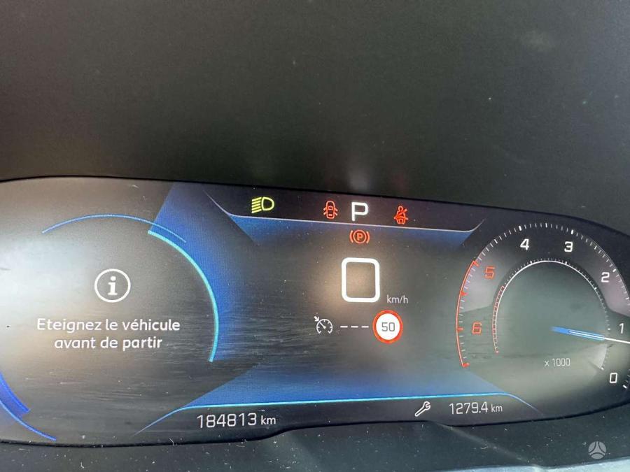 Melns Peugeot 3008 2022 Viļņa, ar dzinēja tilpumu 1.50 L un nobraukumu 184 tūkst. km par 14519 €, foto 14 vietnē AUTOMOTO.COM.LV