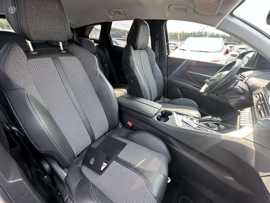 Melns Peugeot 3008 2022 Viļņa, ar dzinēja tilpumu 1.50 L un nobraukumu 184 tūkst. km par 14519 €, foto 18 vietnē AUTOMOTO.COM.LV
