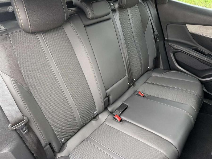 Melns Peugeot 3008 2022 Marijampole, ar dzinēja tilpumu 1.20 L un nobraukumu 98 tūkst. km par 16940 €, foto 30 vietnē AUTOMOTO.COM.LV