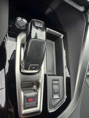 Melns Peugeot 3008 2022 Marijampole, ar dzinēja tilpumu 1.20 L un nobraukumu 98 tūkst. km par 16940 €, foto 37 vietnē AUTOMOTO.COM.LV