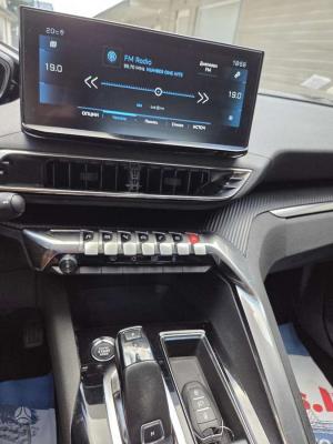 Melns Peugeot 3008 2022 Viļņa, ar dzinēja tilpumu 1.50 L un nobraukumu 219 tūkst. km par 15000 €, foto 16 vietnē AUTOMOTO.COM.LV