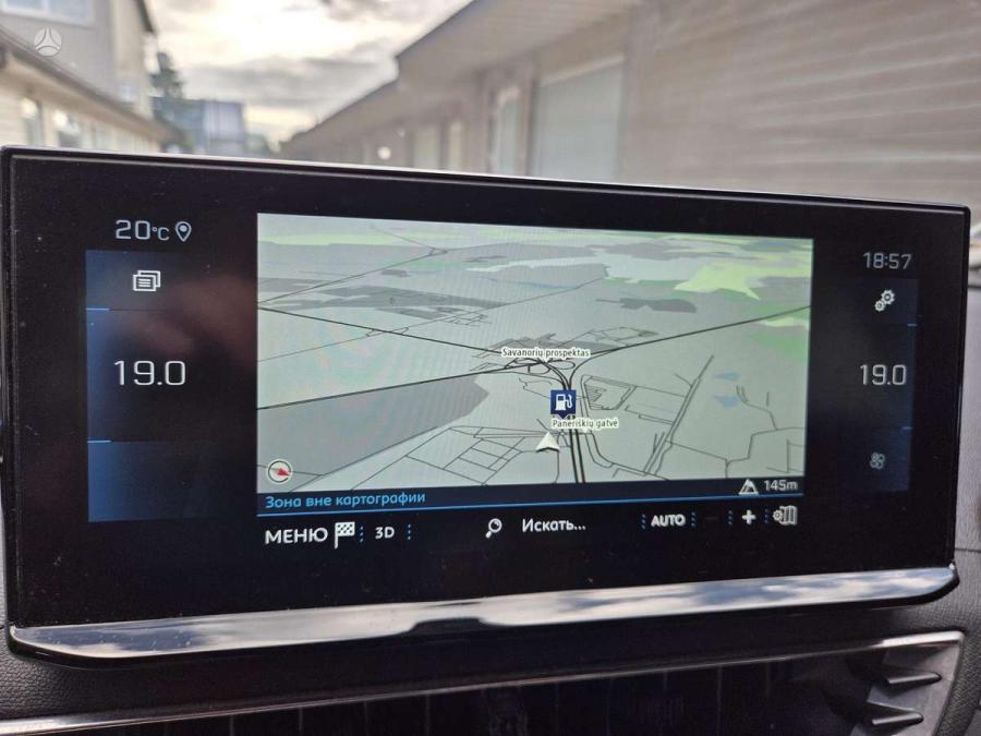 Melns Peugeot 3008 2022 Viļņa, ar dzinēja tilpumu 1.50 L un nobraukumu 219 tūkst. km par 15000 €, foto 18 vietnē AUTOMOTO.COM.LV