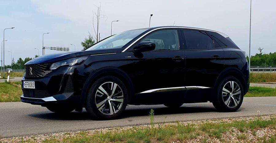 Melns Peugeot 3008 2022 Viļņa, ar dzinēja tilpumu 1.60 L un nobraukumu 76 tūkst. km par 18350 €, foto 12 vietnē AUTOMOTO.COM.LV