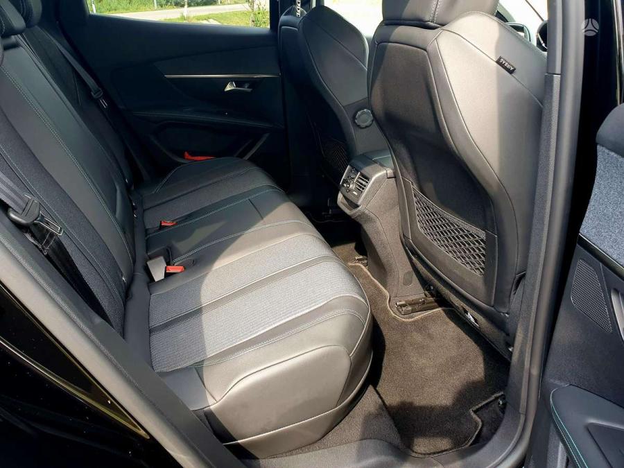 Melns Peugeot 3008 2022 Viļņa, ar dzinēja tilpumu 1.60 L un nobraukumu 76 tūkst. km par 18350 €, foto 18 vietnē AUTOMOTO.COM.LV