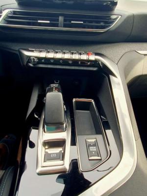 Melns Peugeot 3008 2022 Viļņa, ar dzinēja tilpumu 1.60 L un nobraukumu 76 tūkst. km par 18350 €, foto 22 vietnē AUTOMOTO.COM.LV